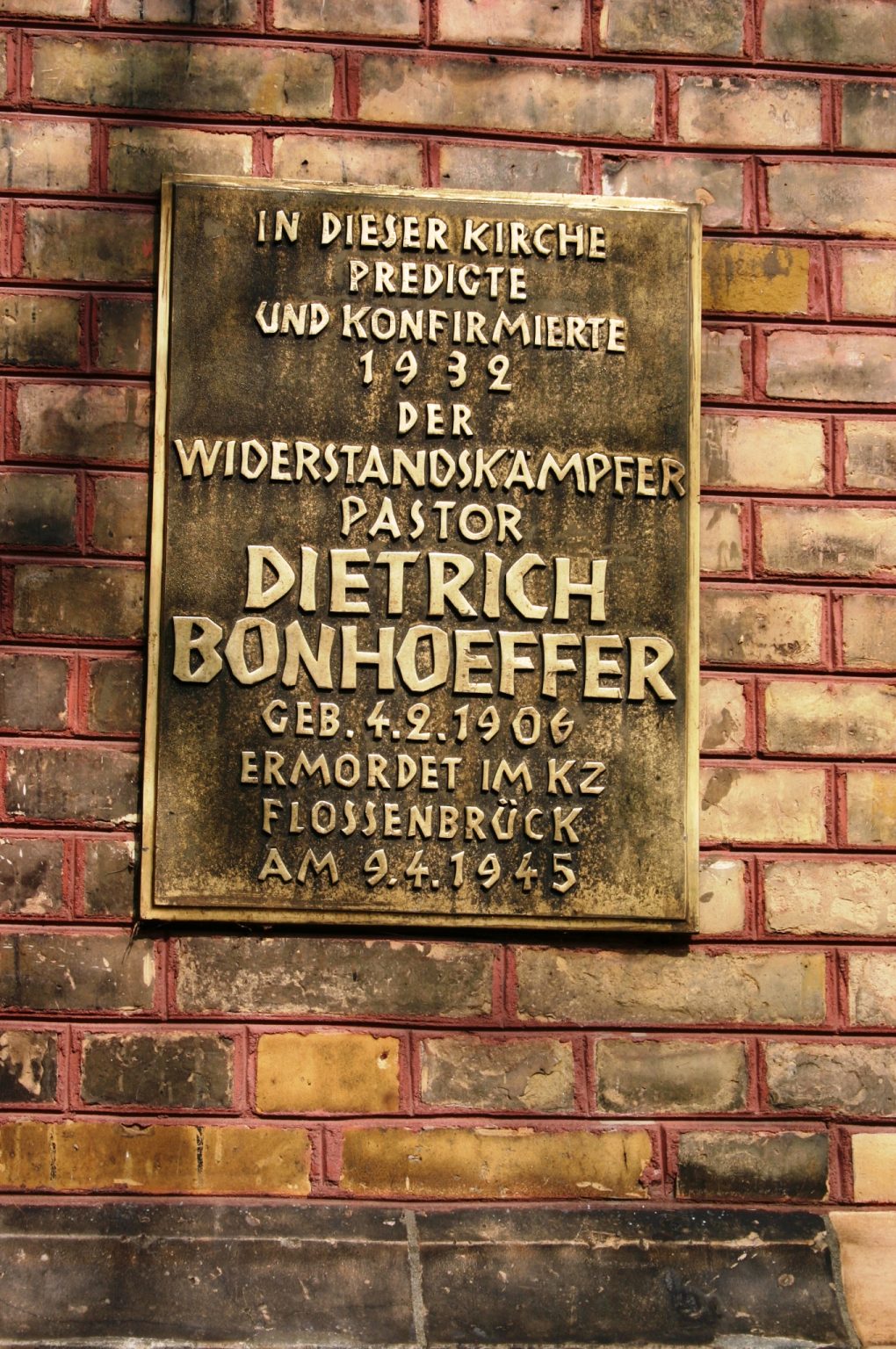 Dietrich-Bonhoeffer-Denkmal – Bildhauerei in Berlin